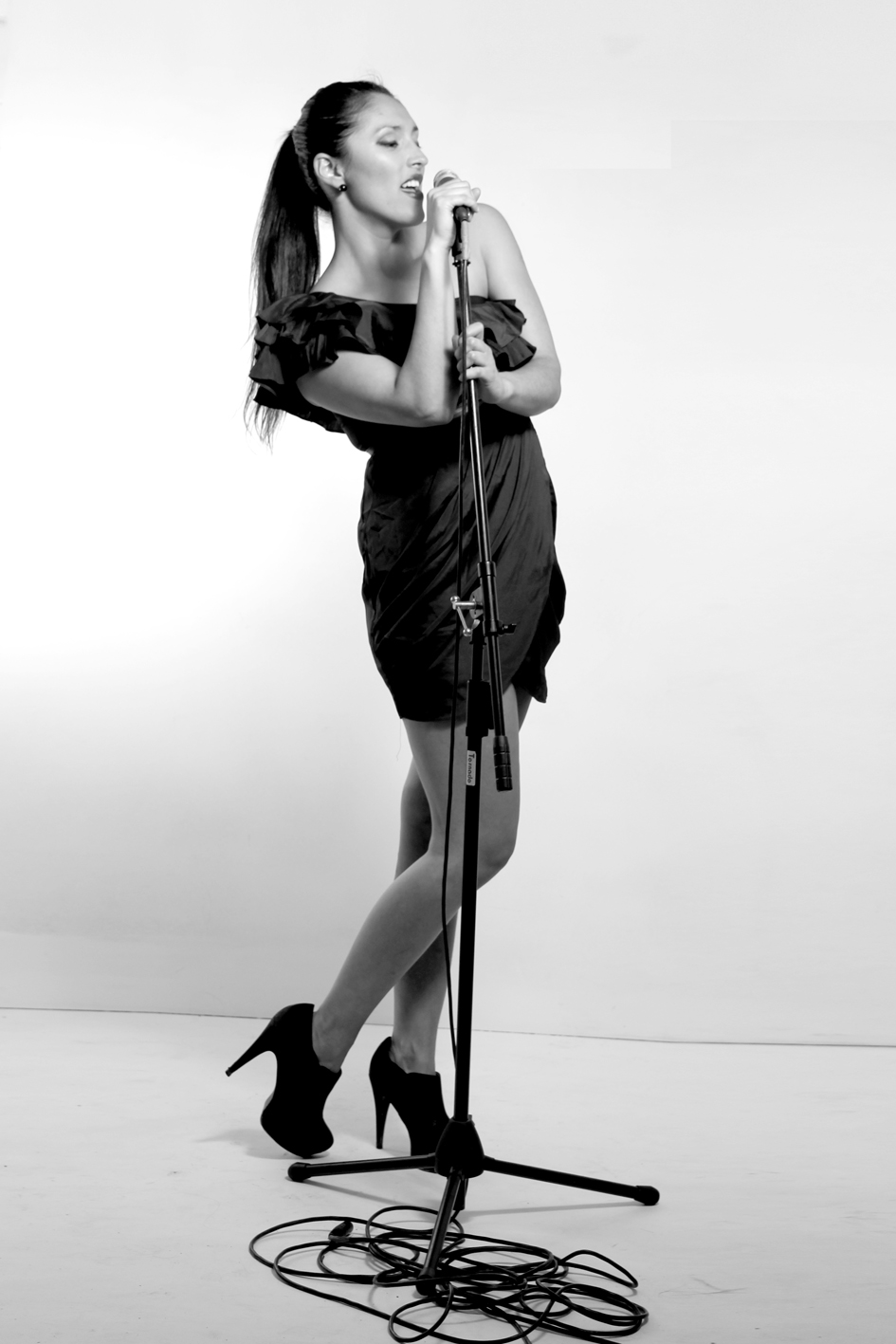 Kathy Fernandez – La Potencia de una voz Incomparable